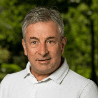 Pr Richard Assaker - Neurochirurgien | Deuxième Avis